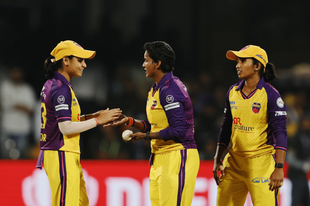 UP Warriorz Edge Out RCB in Historic WPL Super Over - Pragativadi I ...