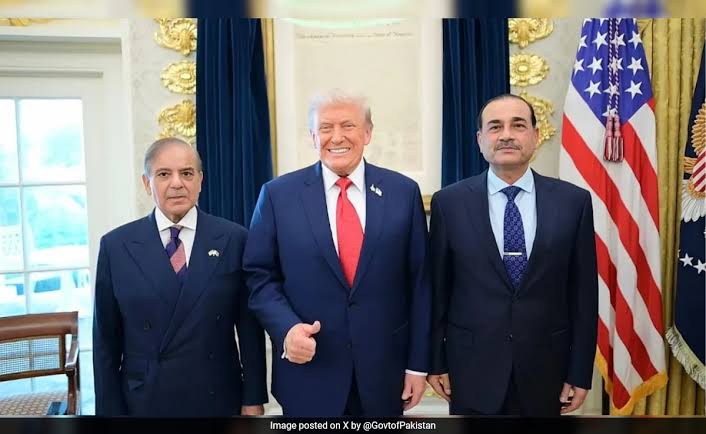 Trump Meets Pakistan PM Shehbaz Sharif, Army Chief Asim Munir ...