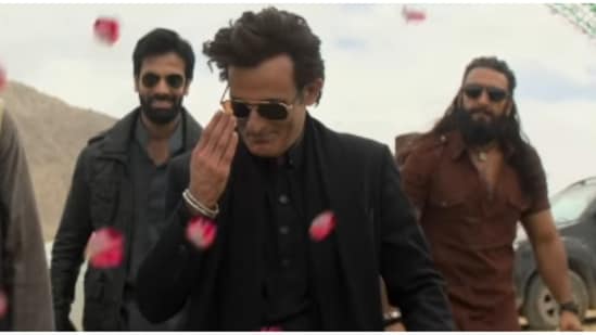 Ranveer Singh Shares Akshaye Khanna’s Viral Entry Scene From Dhurandhar ...
